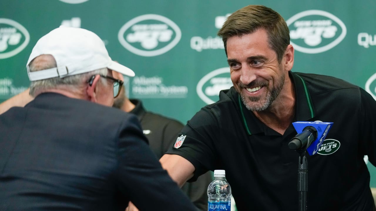 New York Jets quarterback Aaron Rodgers' introductory news conference ...