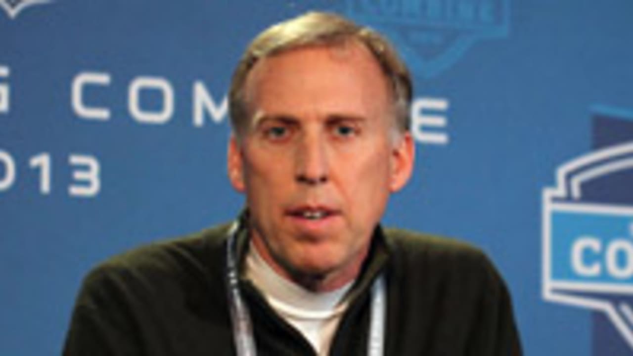 John Idzik 'happy' to have Tim Tebow on New York Jets