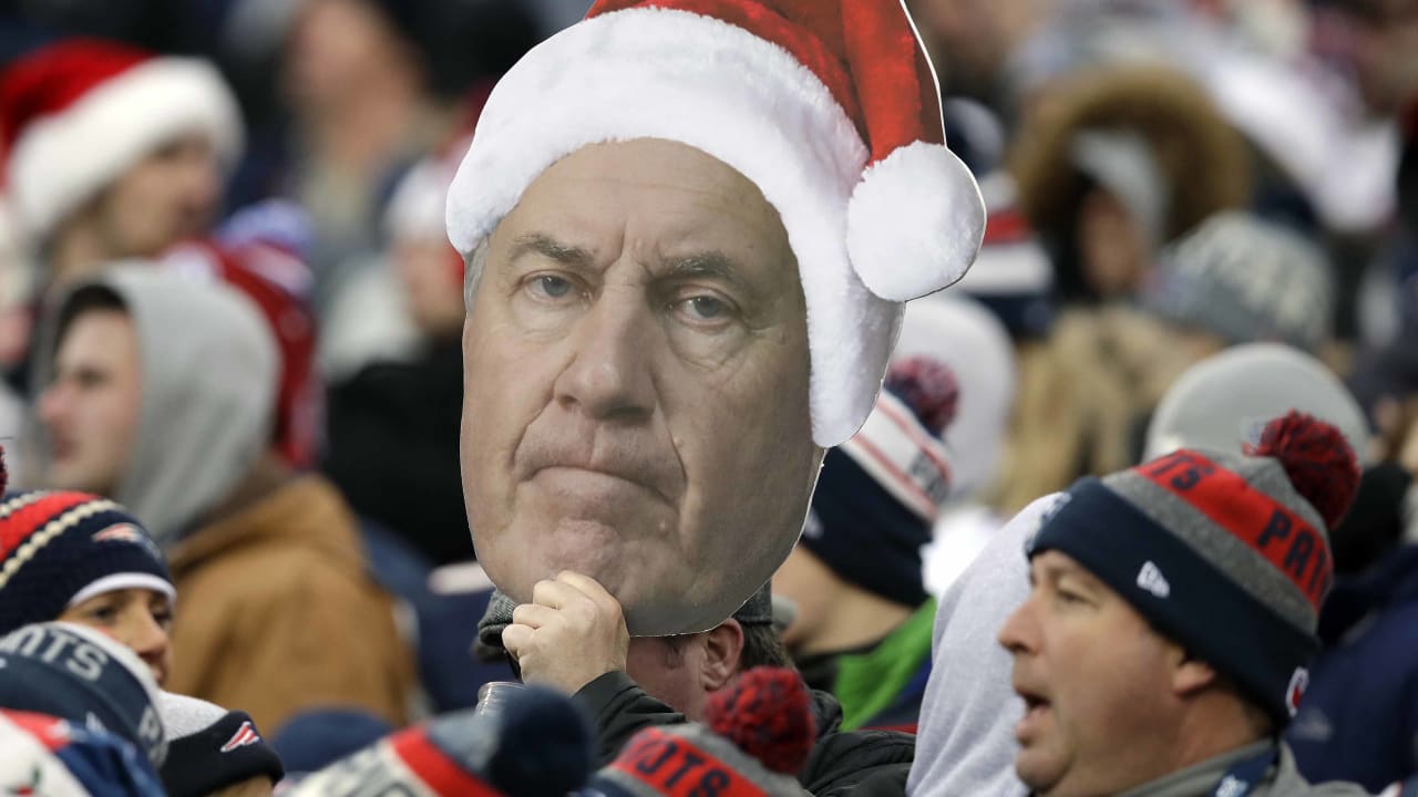 NFL players celebrate Christmas on social media