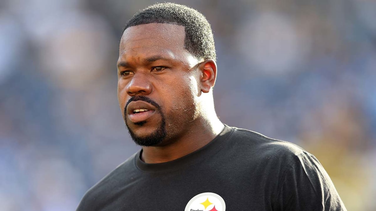 Report: Steelers ban media from talking to Joey Porter