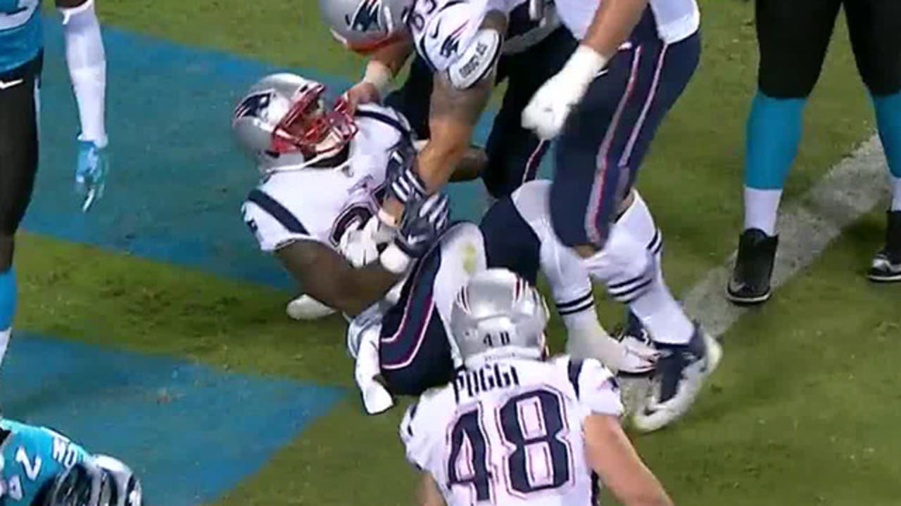 Mike Gillislee hustles into end zone for two-point conversion