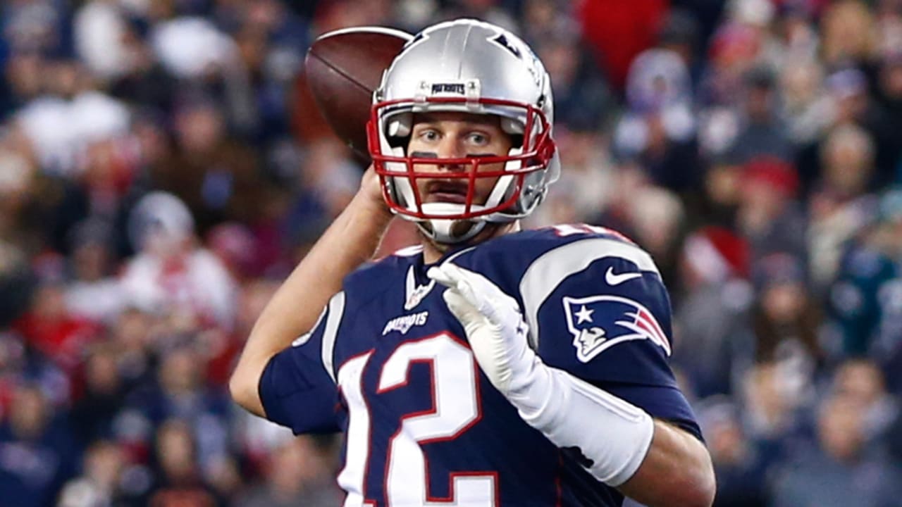 Despite hits, Tom Brady says he's 'fresh as lettuce' Despite hits, Tom Brady says he's 'fresh as lettuce'