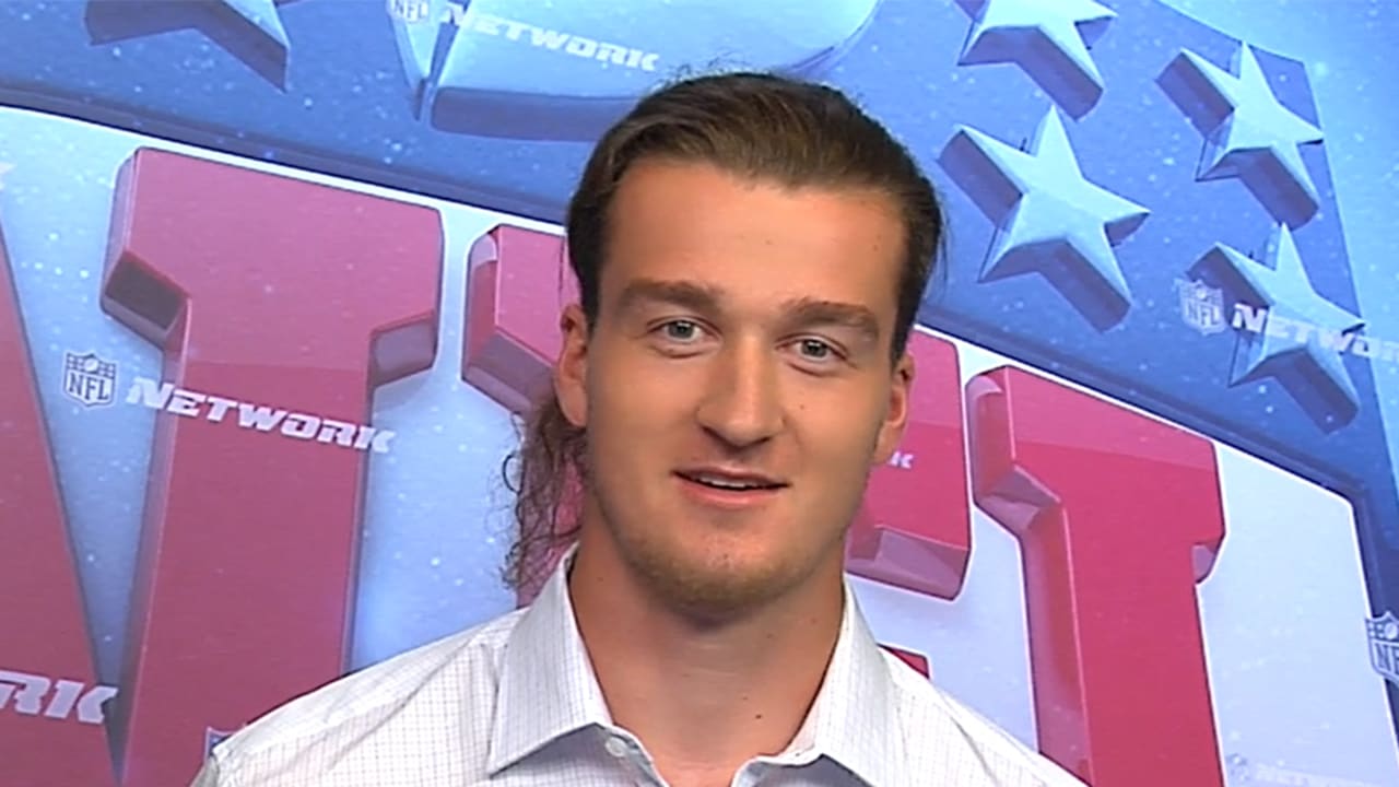 Cleveland Browns sign 'The Scottish Hammer'