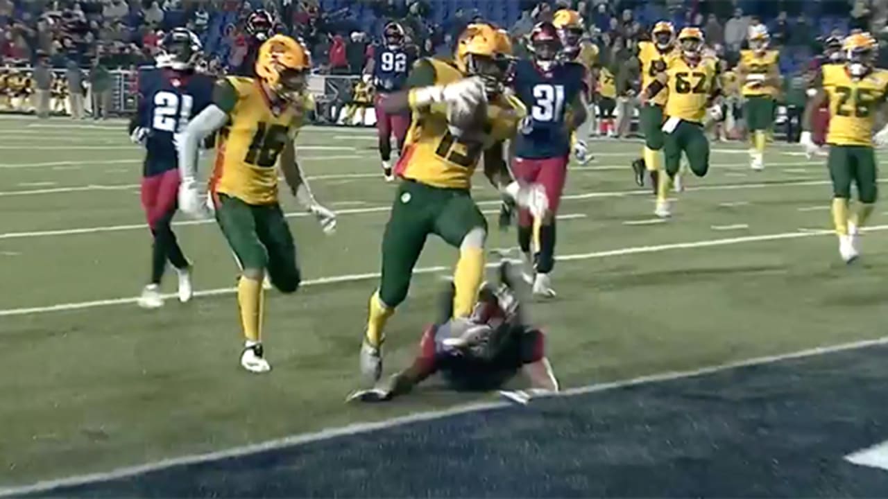 Rashad Ross darts across middle for touchdown catch