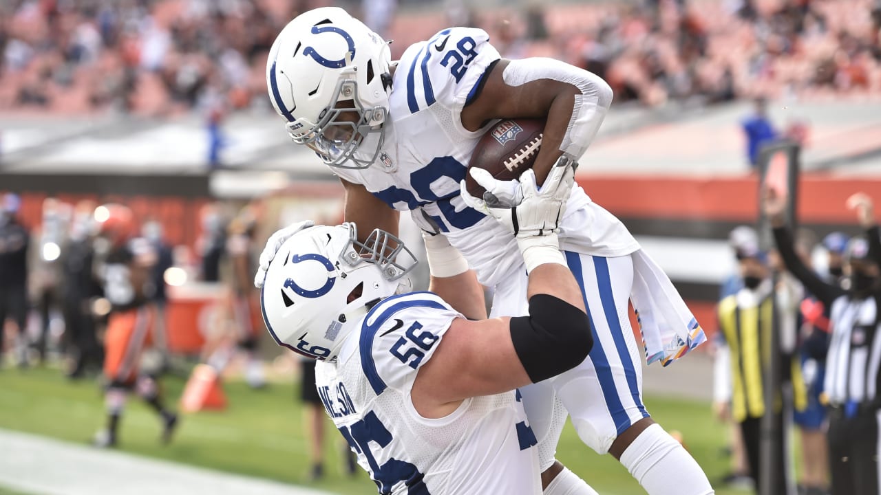 Indianapolis Colts' play design turns into walk-in TD for running back ...