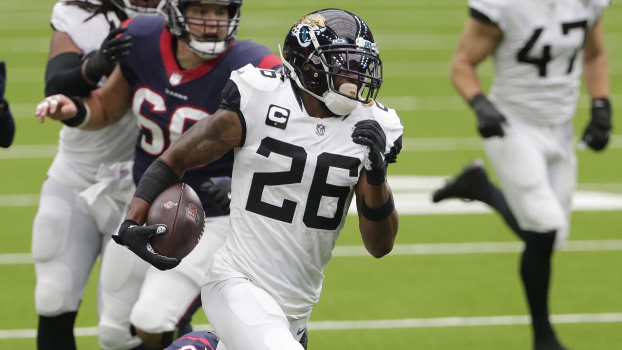 Can't-Miss Play: Safety Jarrod Wilson turns tipped interception into ...