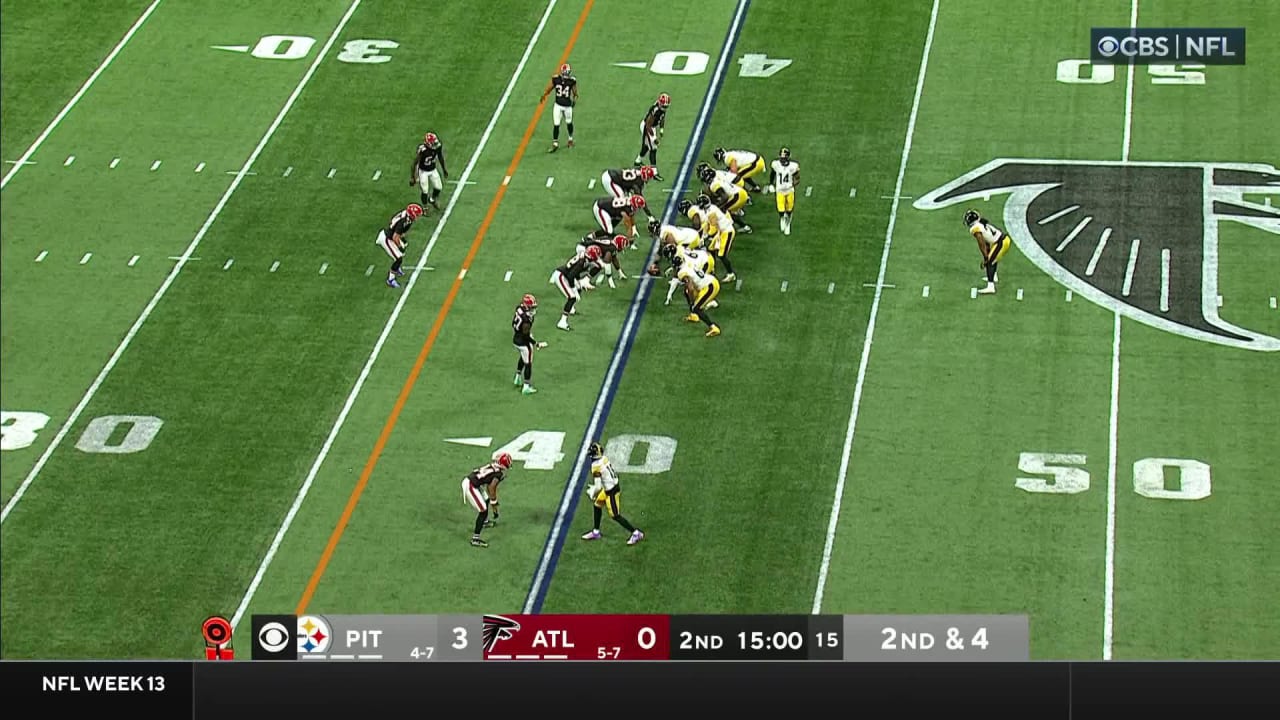 Pittsburgh Steelers running back Najee Harris cuts it outside for 13 ...