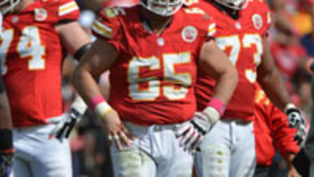 Offensive lineman Ryan Lilja announces his retirement