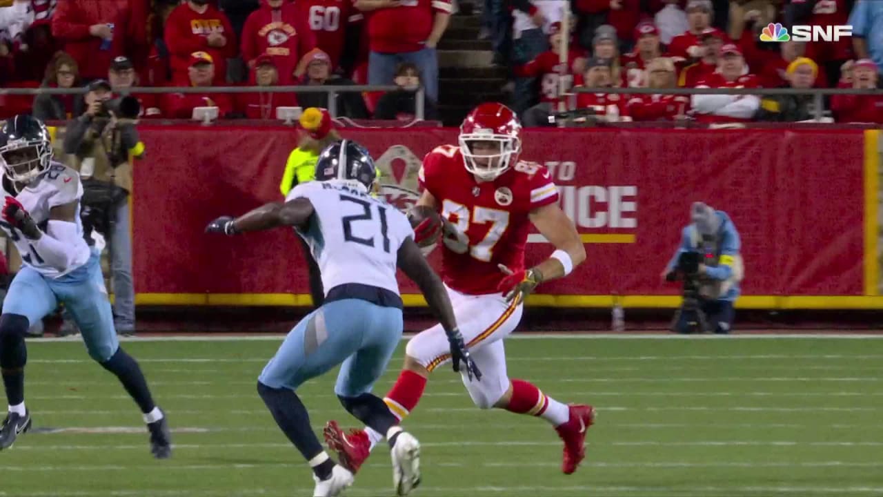 Kansas City Chiefs quarterback Patrick Mahomes links up with Chiefs tight end Travis Kelce for a ...