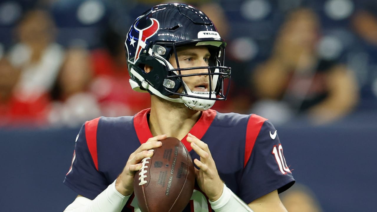 Houston Texans general manager Nick Caserio breaks down what makes Davis Mills an impressive ...