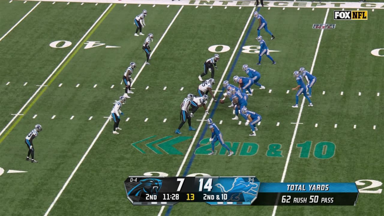 Detroit Lions quarterback Jared Goff dots wide receiver Josh Reynolds ...