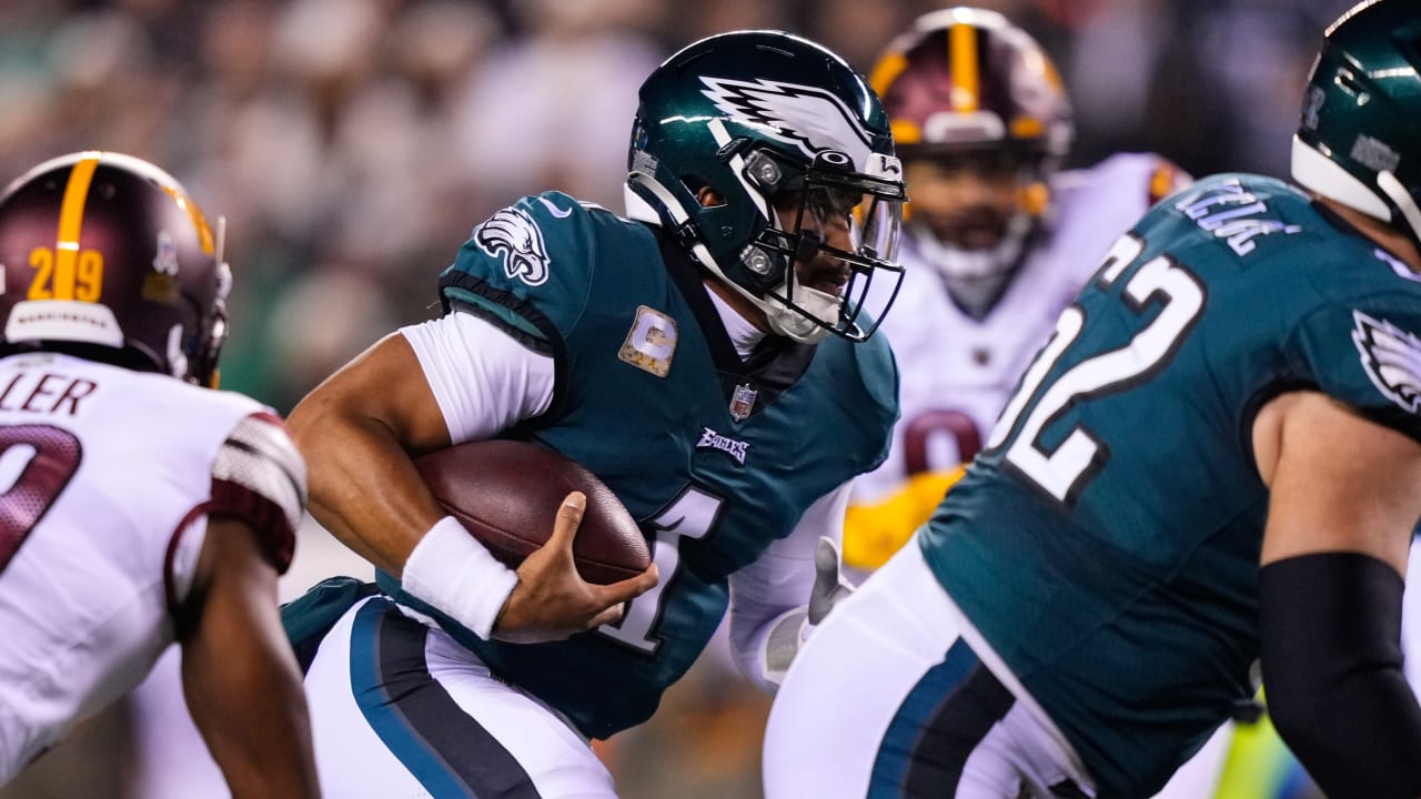 Philadelphia Eagles quarterback Jalen Hurts unleashes primal scream for ...