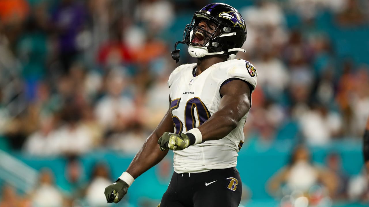 Baltimore Ravens linebacker Justin Houston notches 100th career sack ...