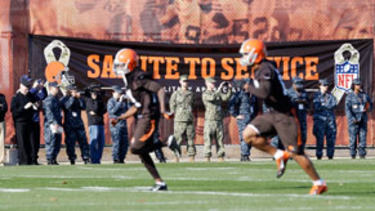 NFL teams thank military members in many ways on Veterans Day