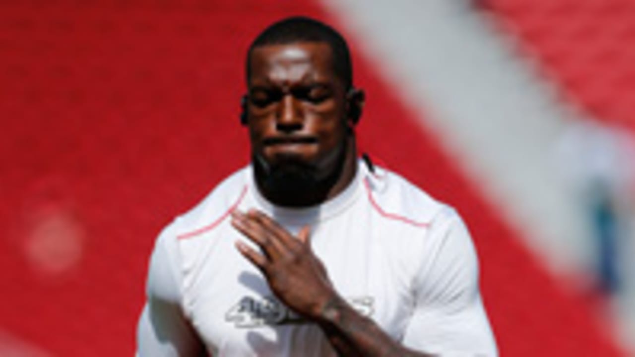 NaVorro Bowman (knee) cleared to return to practice