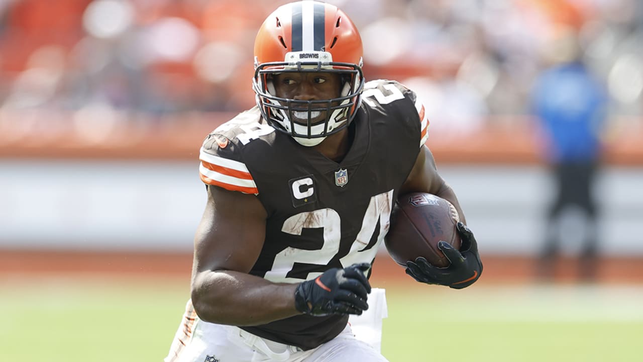 Cleveland Browns running back Nick Chubb escapes defenders on 4-yard TD ...