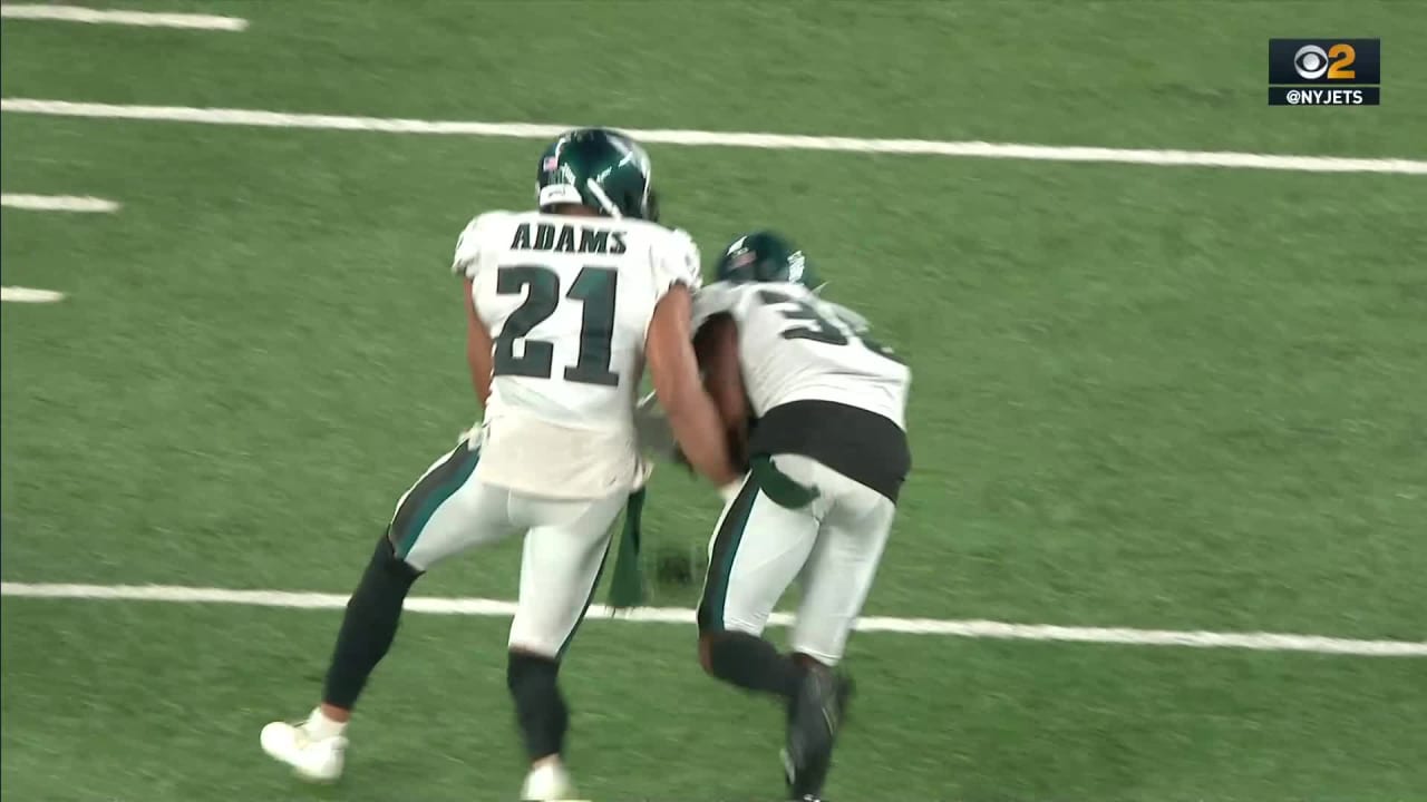 Philadelphia Eagles defensive back Michael Jacquet rips ball from TE ...