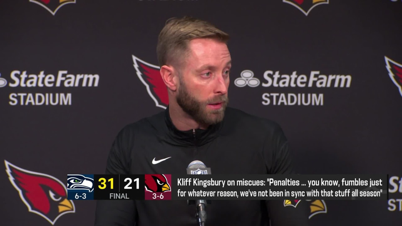 Arizona Cardinals head coach Kliff Kingsbury reacts to Cardinals' loss ...