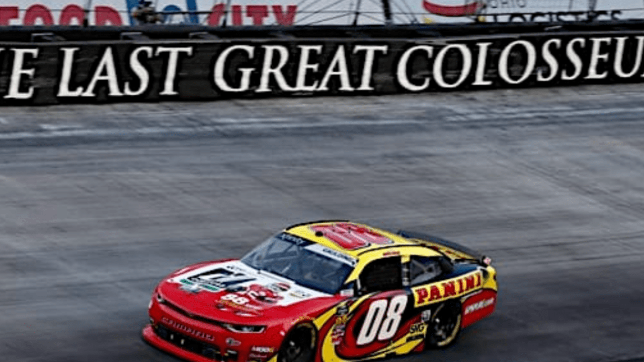 Patrick Mahomes finishes 6th in NASCAR race -- sort of