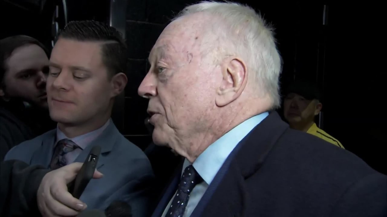 Dallas Cowboys owner, general manager Jerry Jones reacts to Cowboys ...