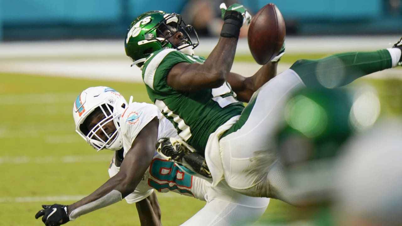 Can't-Miss Play: New York Jets safety Marcus Maye pins ball to his back ...
