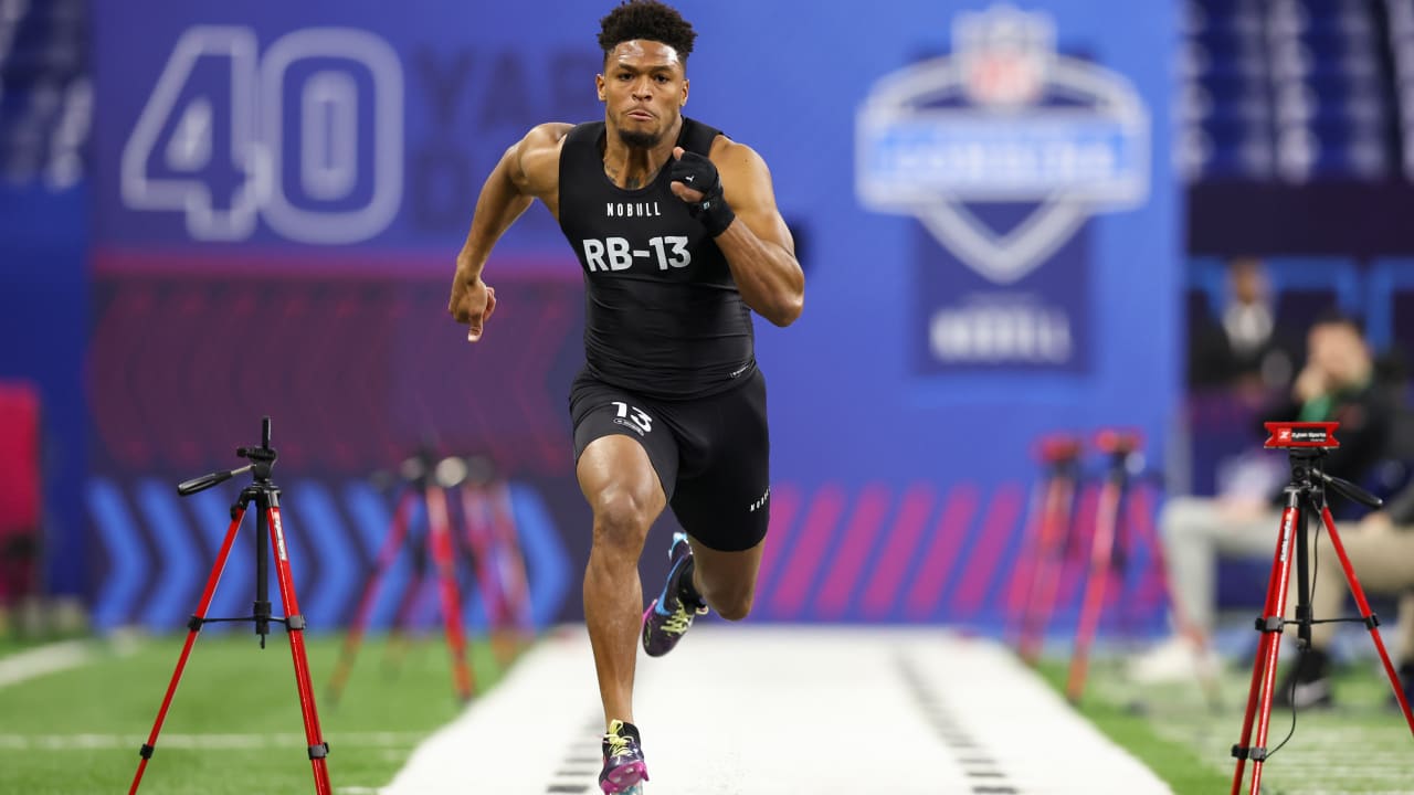 Texas Longhorns running back Roschon Johnson runs official 4.58-second ...