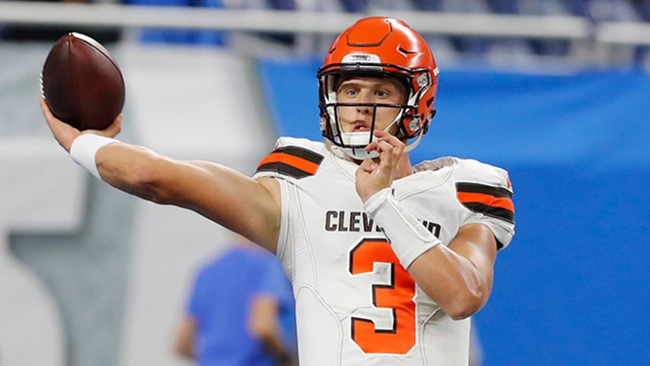 Roback throws beautiful lob to Jeff Janis for 32 yards