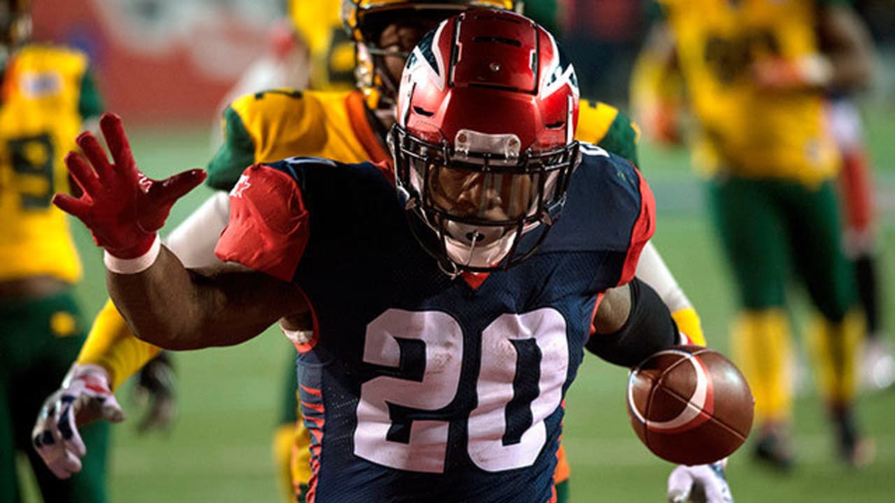 Stacy uses blockers to perfection on HUGE 49-yard run