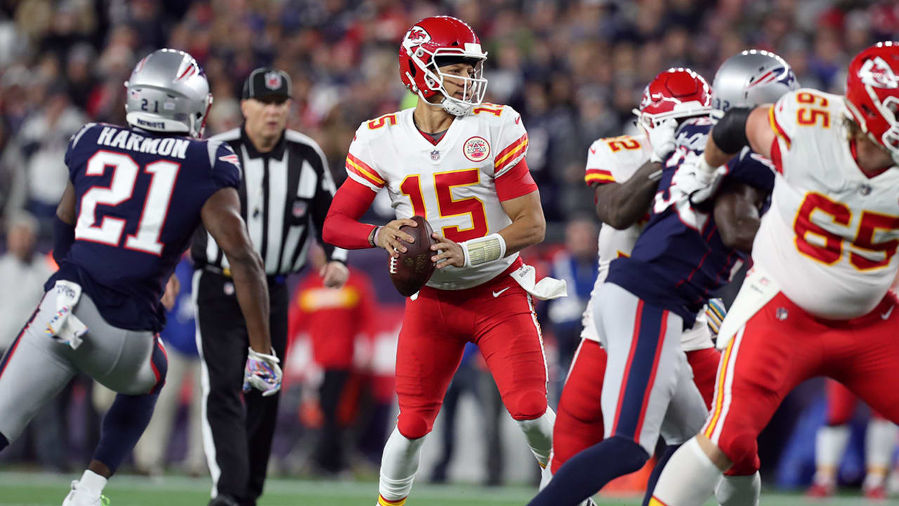 Patrick Mahomes proves mettle in Chiefs' tight loss to Patriots