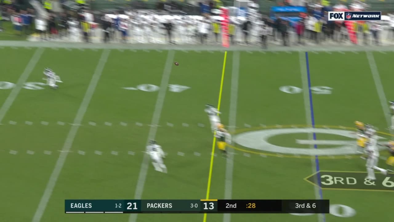 Can't-Miss Play: Allison navigates between defenders for remarkable catch