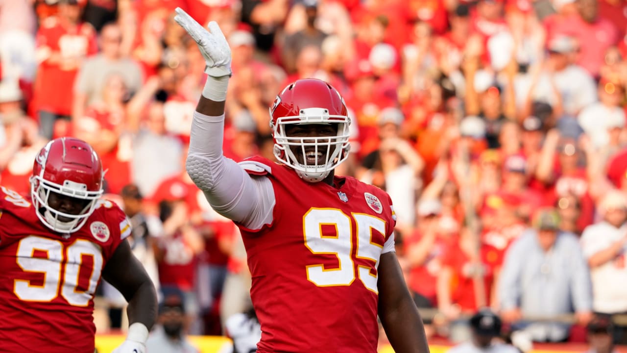 Chiefs' defensive surge keys Wk 1 win, SB promise
