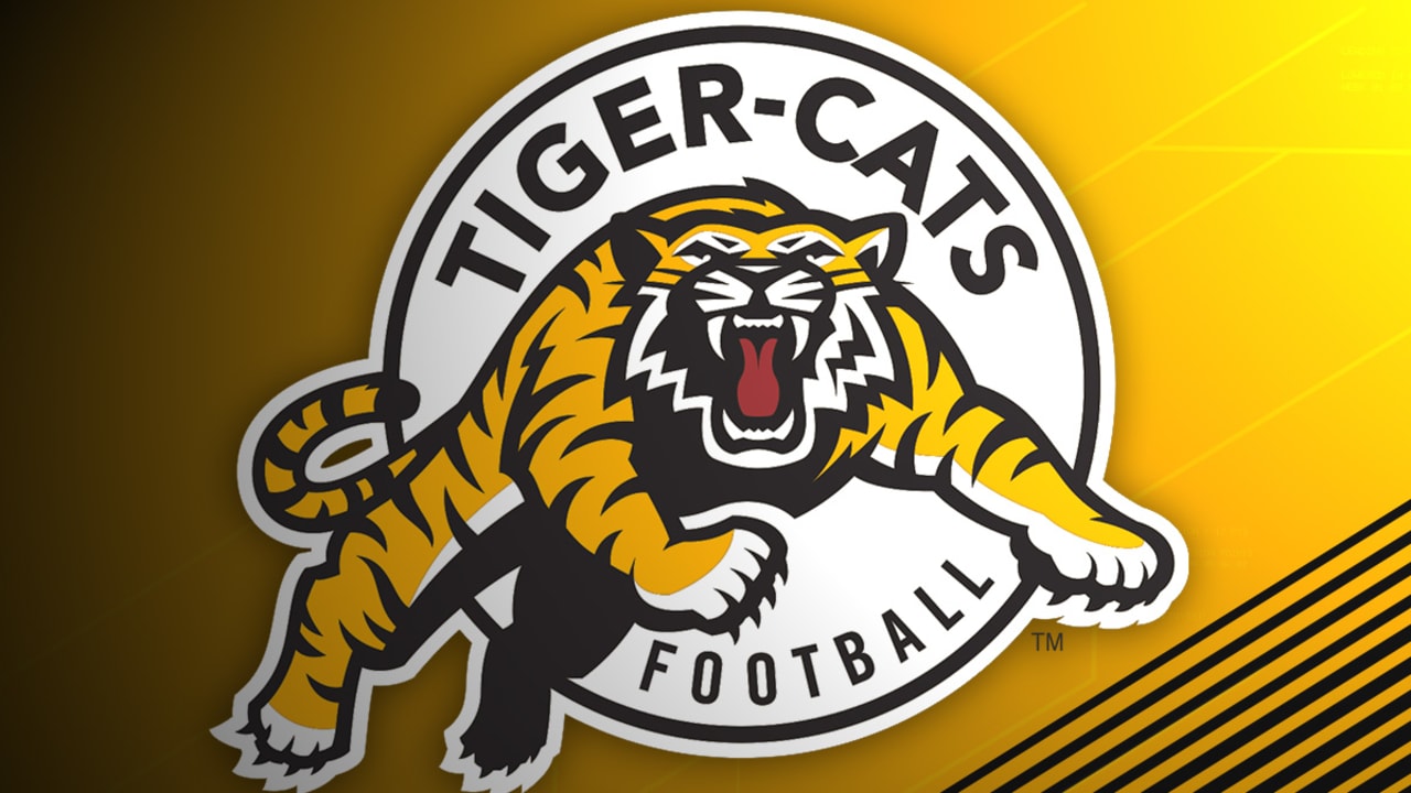 Bernie Custis, pro football's first black QB, dies at 88