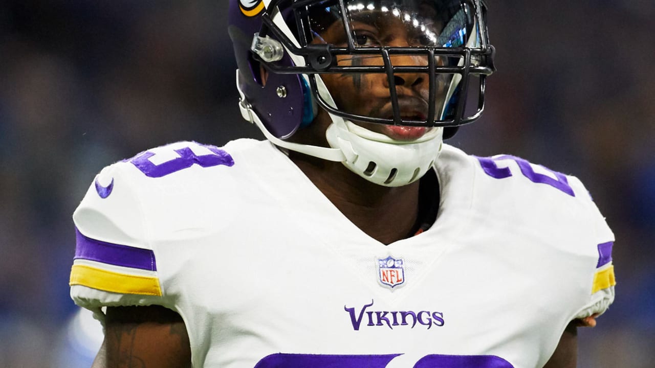 Cowboys find their safety, sign George Iloka