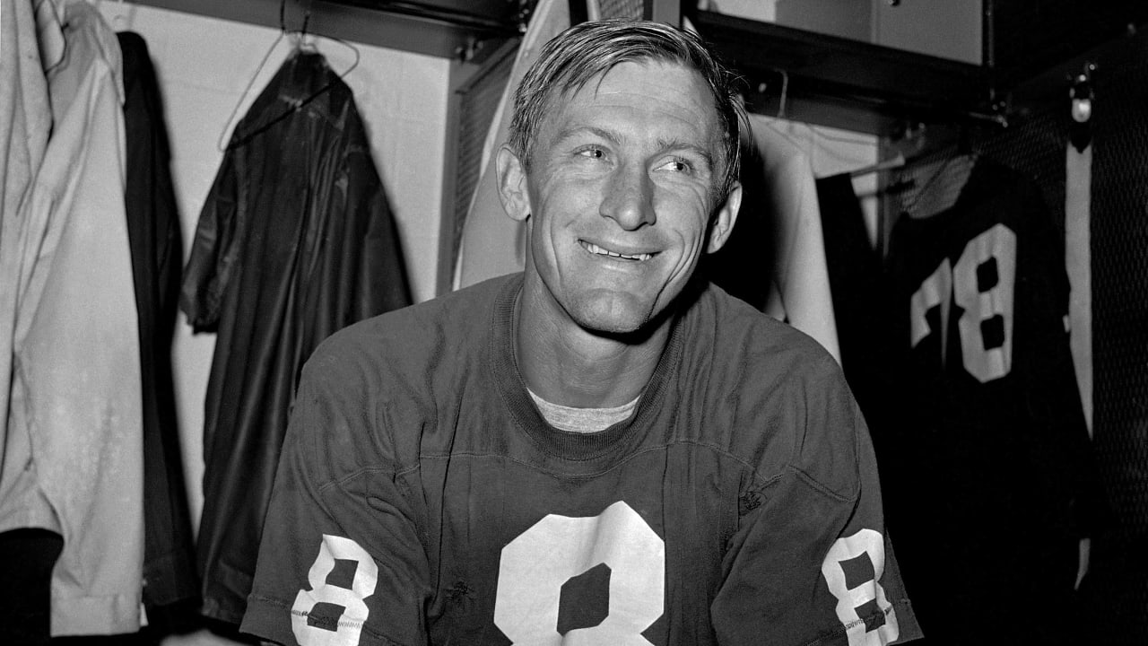 Hall of Fame safety Larry Wilson passes away at the age of 82