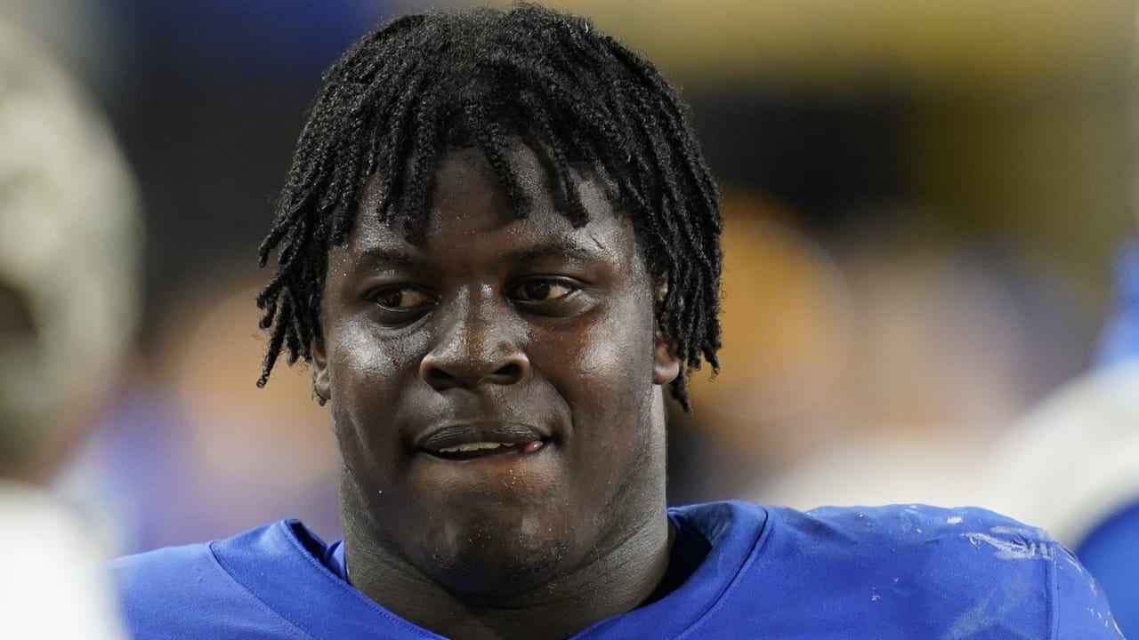 Tampa Bay Buccaneers select defensive tackle Calijah Kancey with No. 19 ...