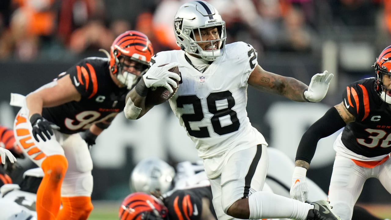 Las Vegas Raiders running back Josh Jacobs' biggest plays vs. the ...