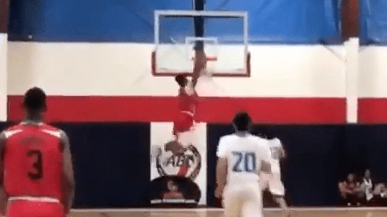 Philadelphia Eagles defensive tackle Jalen Carter shows his athleticism ...