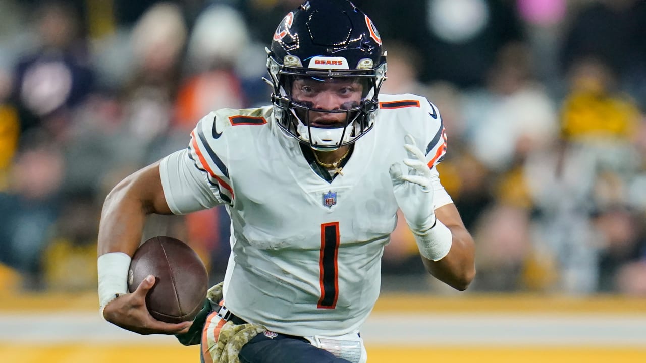 Bears see major signs of QB Justin Fields developing into their ...