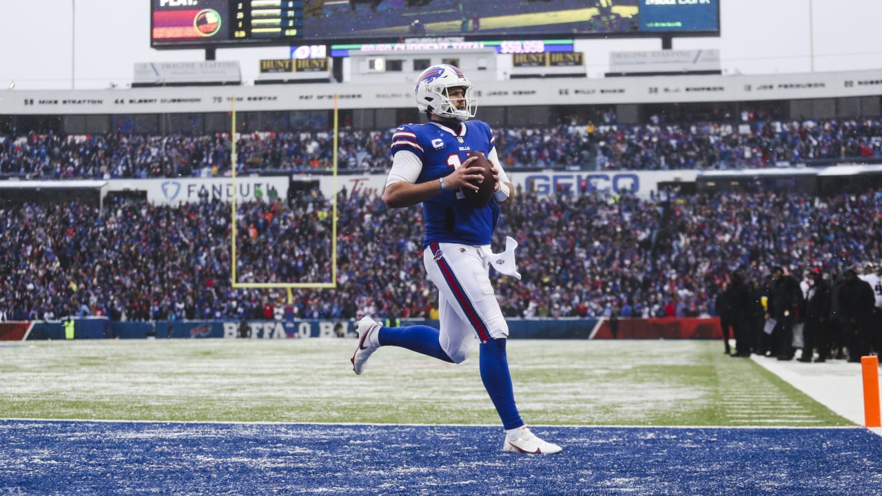 Buffalo Bills quarterback Josh Allen's 30th career rushing touchdown comes easy vs. Atlanta Falcons