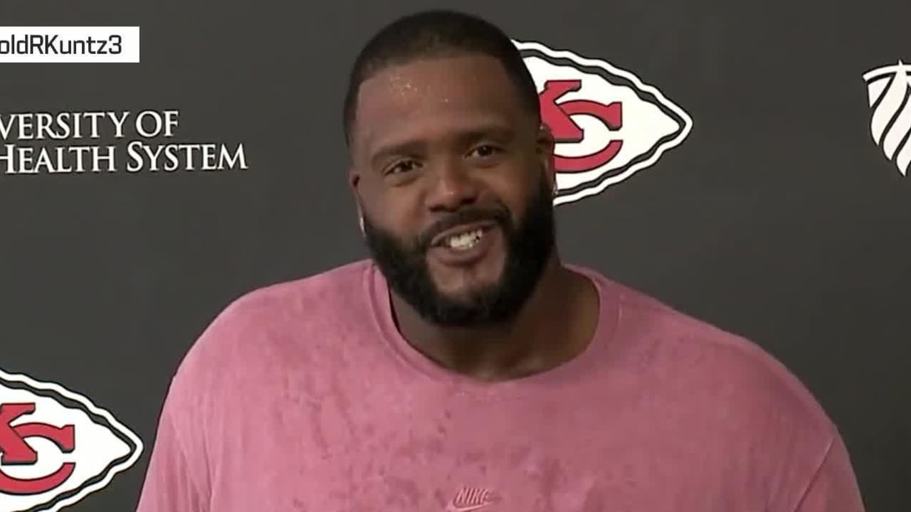 Kansas City Chiefs offensive tackle Donovan Smith comparing playing ...