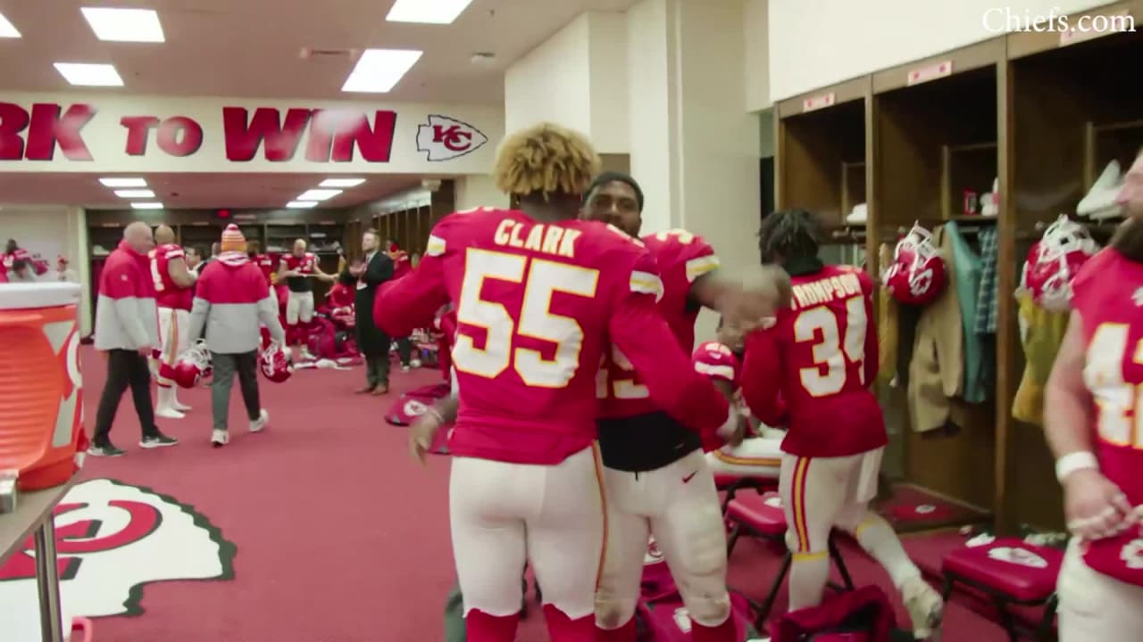 Andy Reid hypes up Chiefs in postgame locker room speech