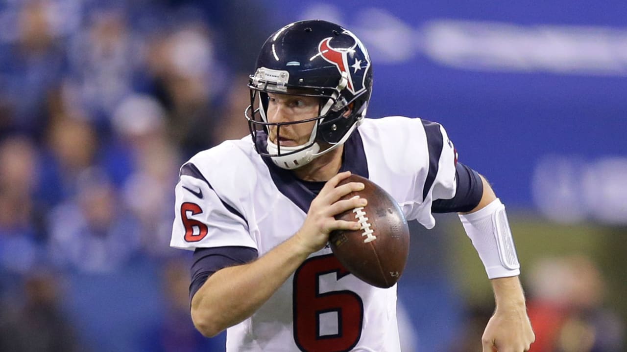 Dolphins sign T.J. Yates following Ryan Tannehill injury