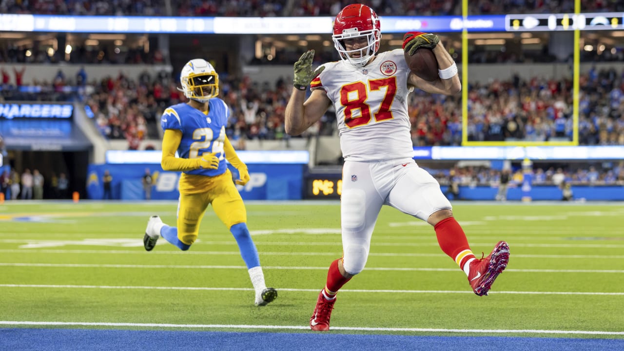 Kansas City Chiefs tight end Travis Kelce's best catches from 3-TD game vs. Los Angeles Chargers ...