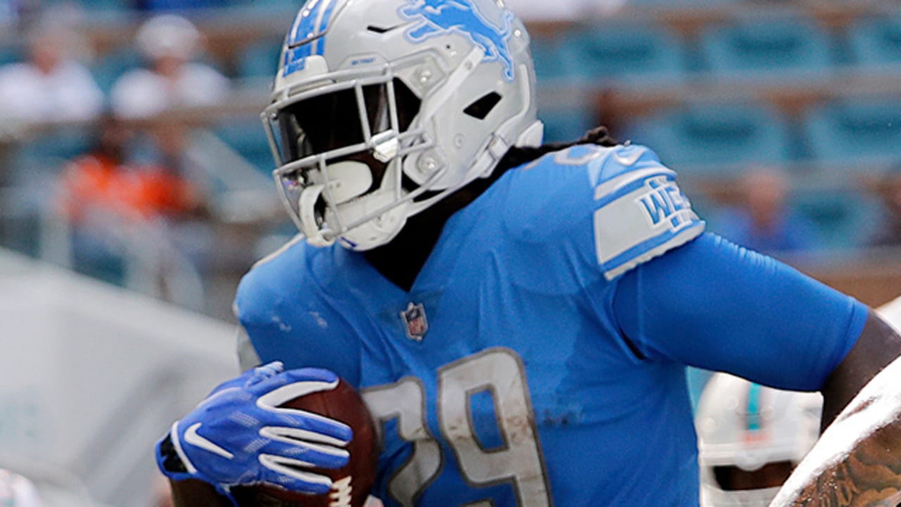 Blount won't go down for a 23-yard gain