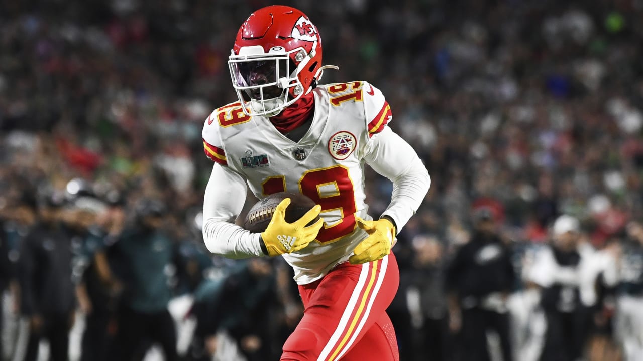 NFL Network's Jeff Chadiha: New-look wide receiver corps is the talk of ...