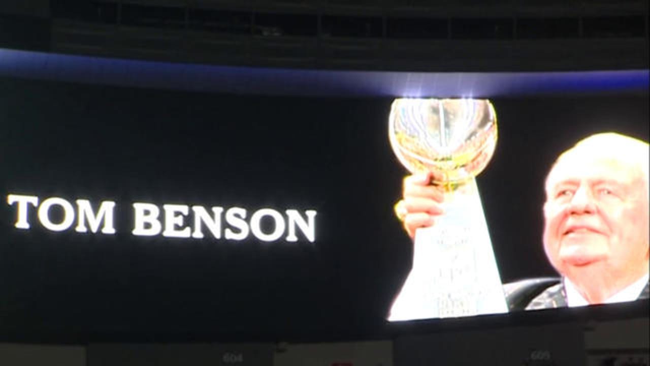 Saints induct former owner Tom Benson into Ring of Honor