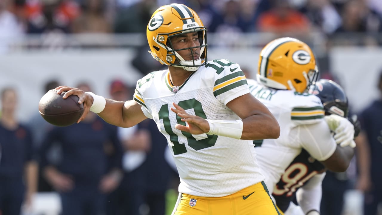Can't-Miss Play: Green Bay Packers quarterback Jordan Love zips 35-yard ...
