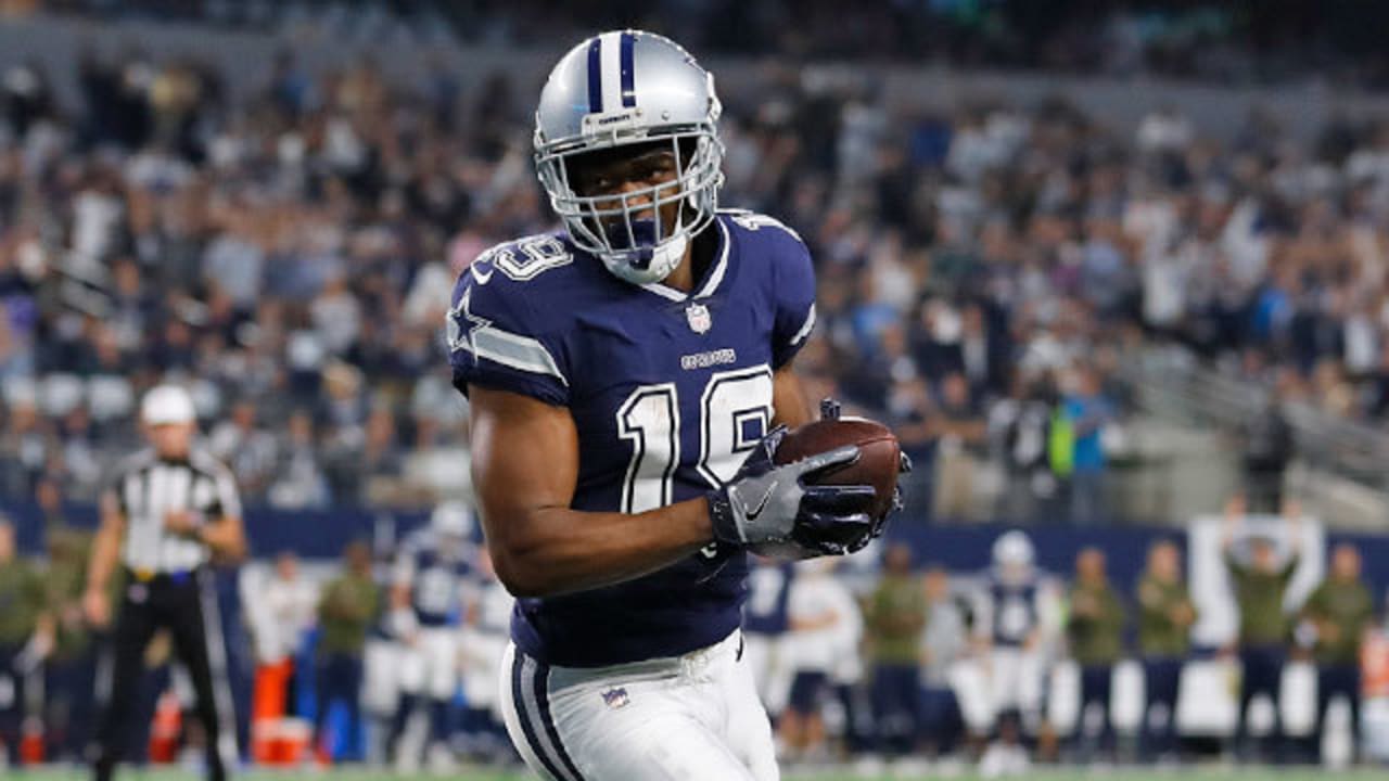 Cooper's first catch with 'Boys goes for 11 yards