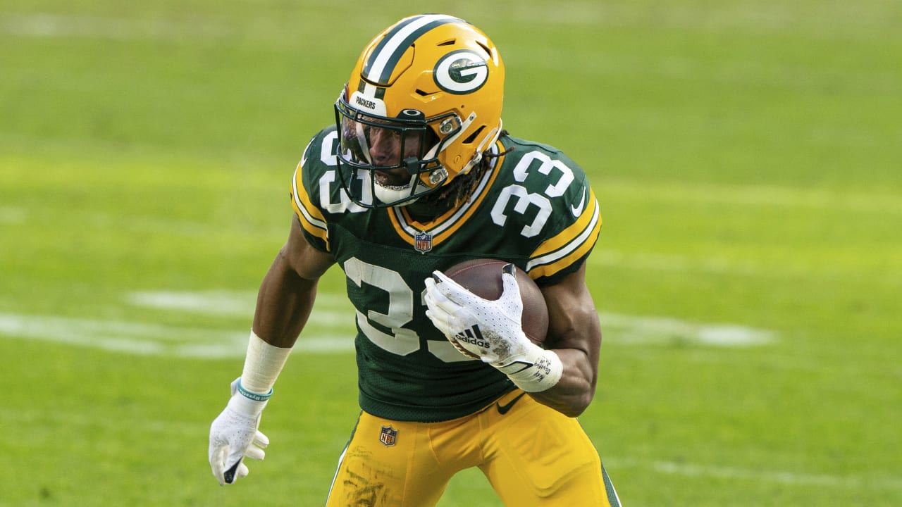 Packers GM open to using franchise tag on RB Aaron Jones