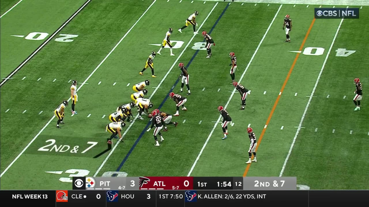 Pittsburgh Steelers wide receiver Steven Sims takes off down the ...